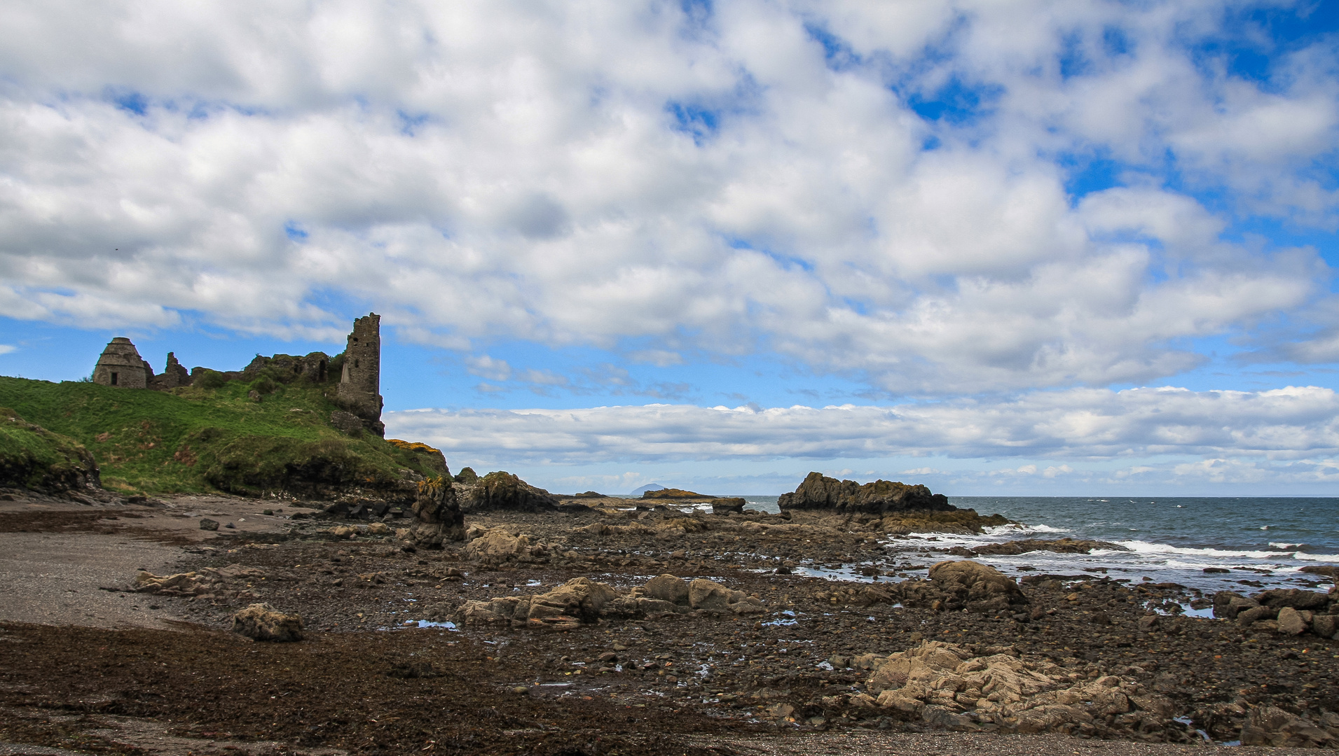Der Weg zu der Ruine..... Foto & Bild | europe, united kingdom ...