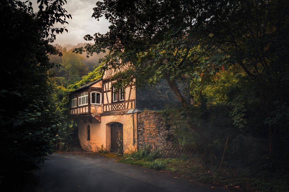 Der Zahn der Zeit Foto & Bild | architektur, landschaft, profanbauten ...