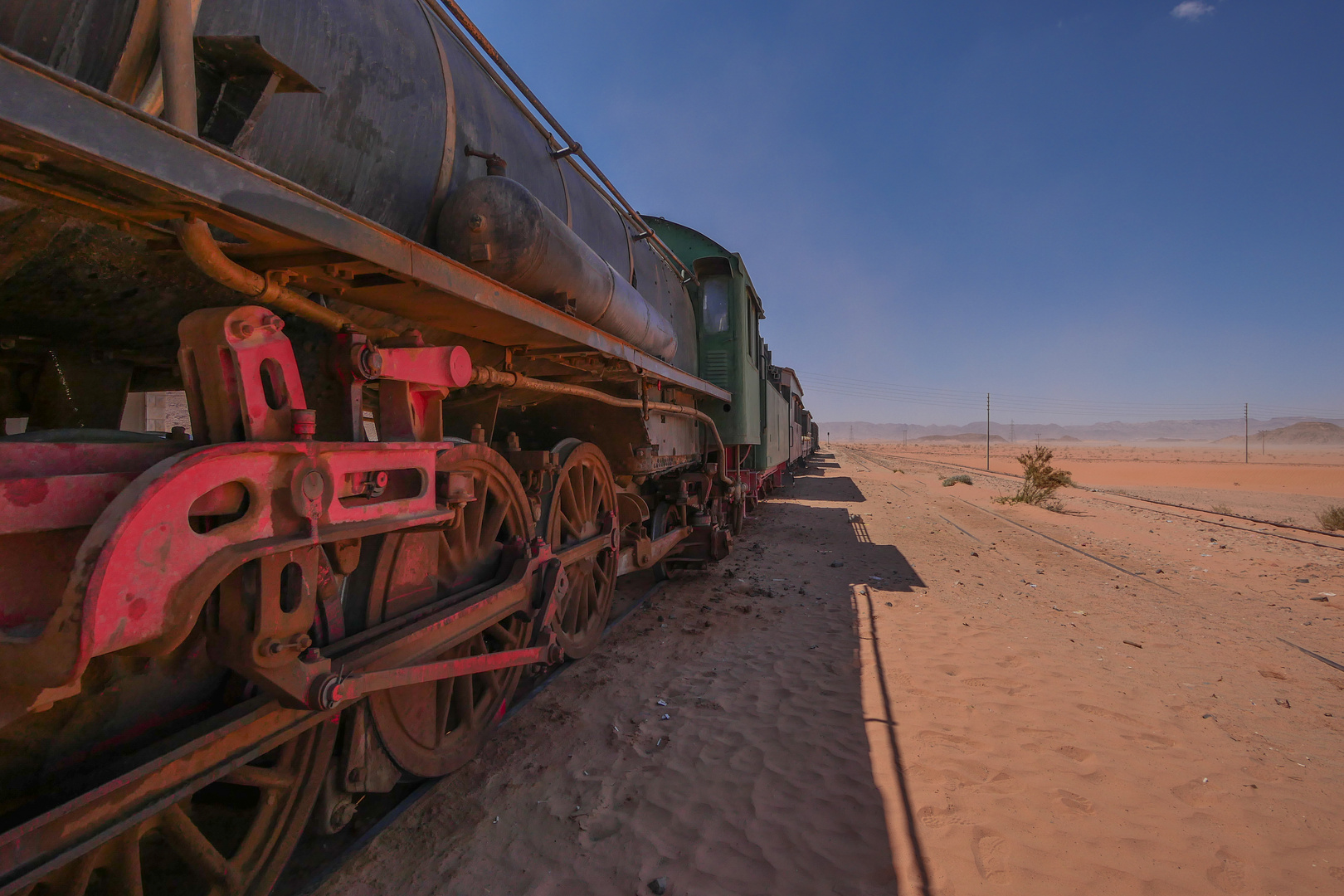 desert train Foto & Bild | asia, middle east, landschaft Bilder auf ...