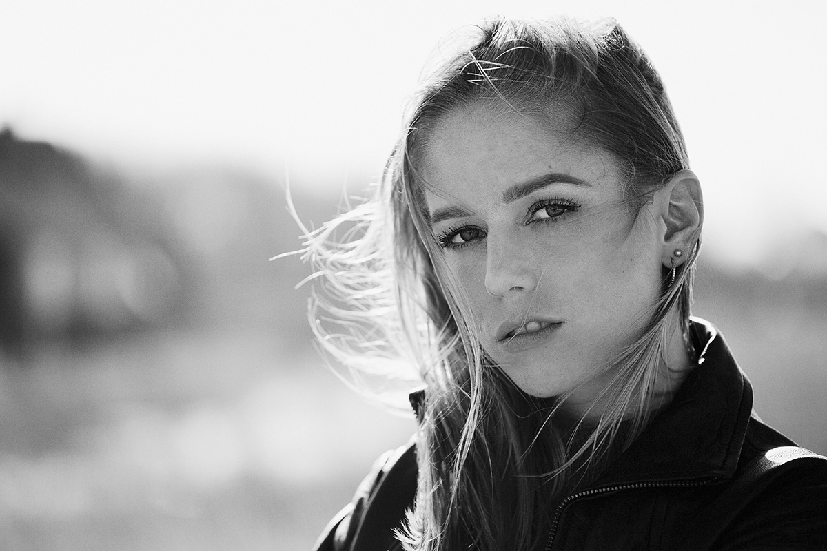 Desi Foto & Bild | erwachsene menschen, portrait, modelle stellen sich vor Bilder auf fotocommunity