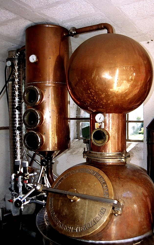 Destille im Schwarzwald Foto & Bild | stillleben, food-fotografie ...