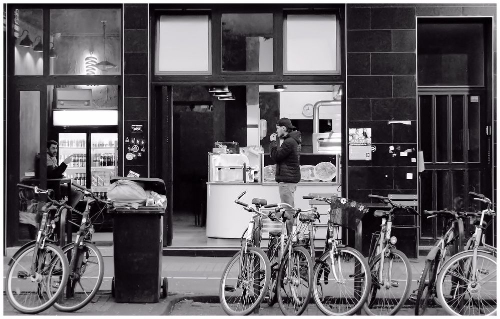 Dialog Foto & Bild | streetfotografie mit menschen, monochrom, bearbeitungs - techniken Bilder ...