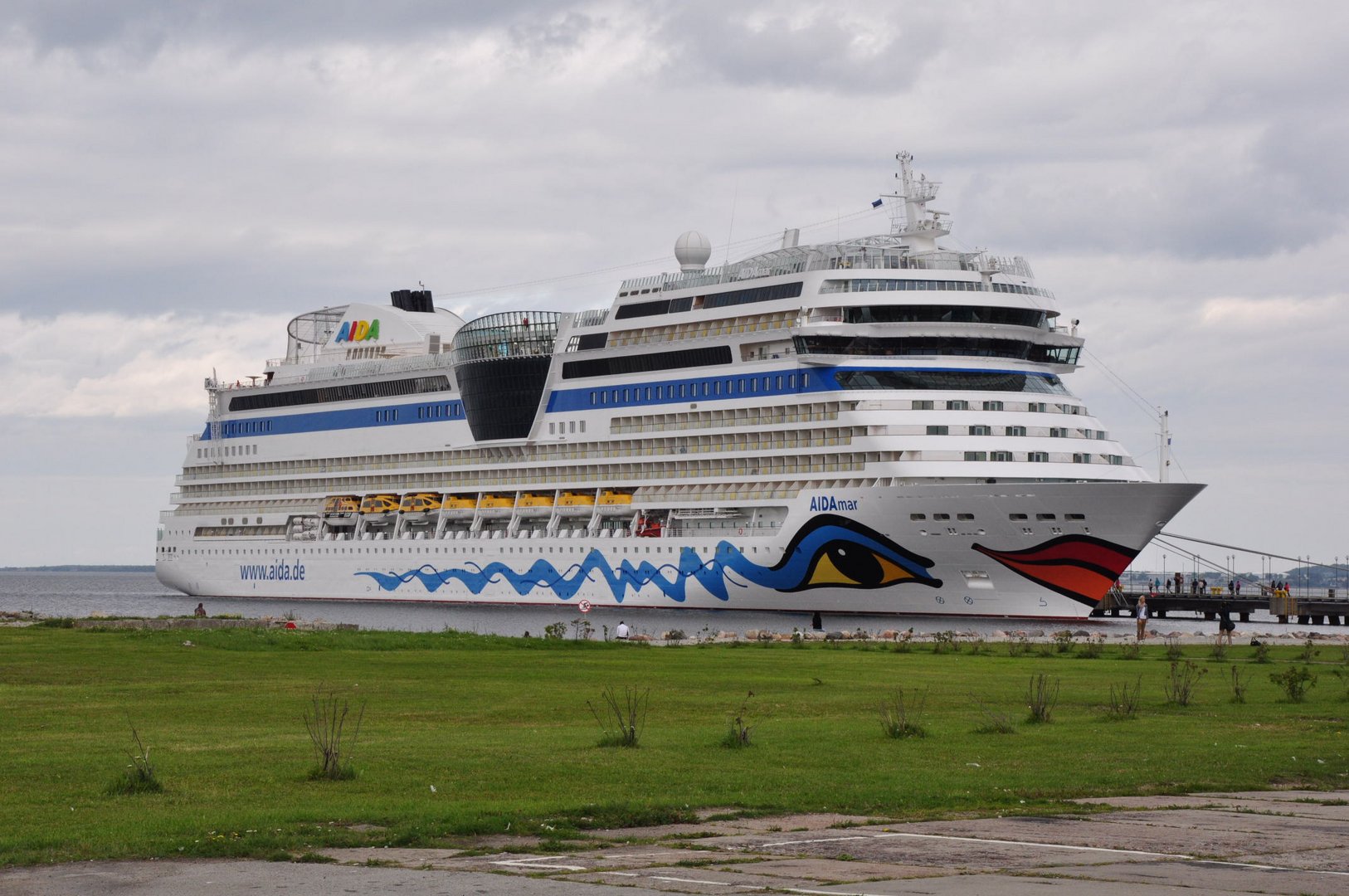 Die AIDAmar in Tallinn Foto & Bild | schiffe und seewege, motorschiffe ...