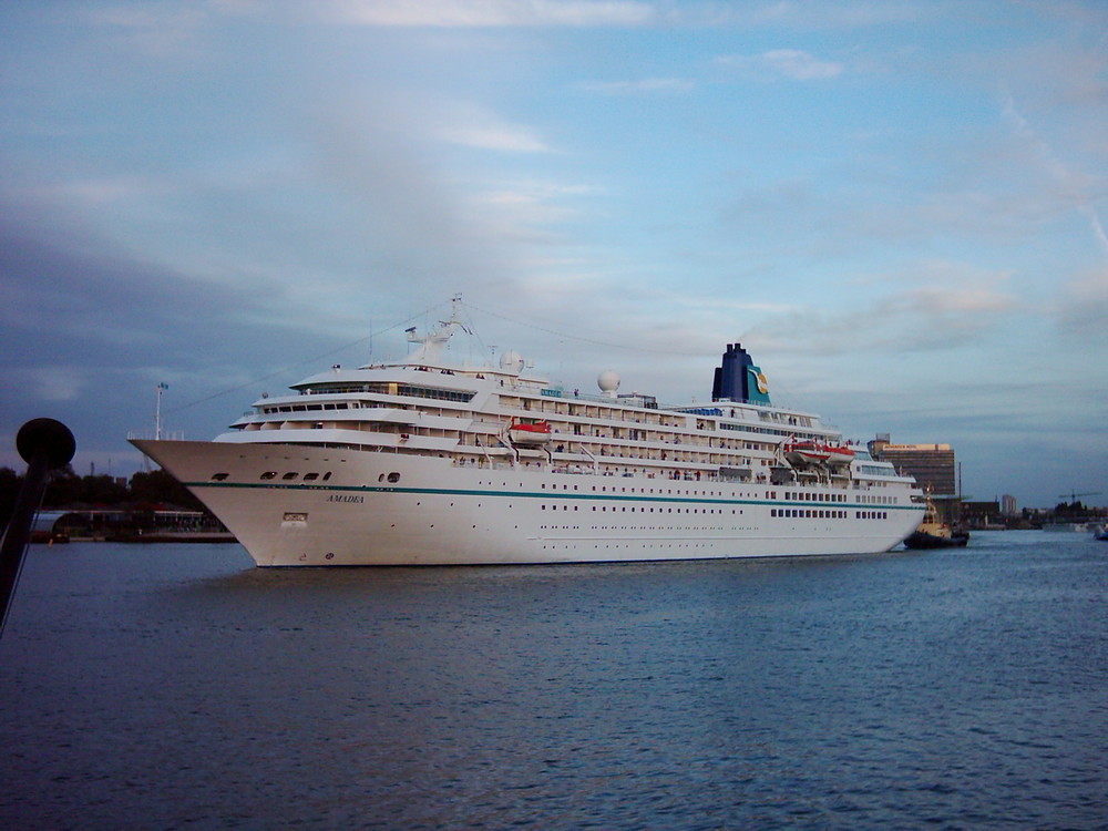 Die "Amadea" Foto & Bild | schiffe und seewege, motorschiffe ...