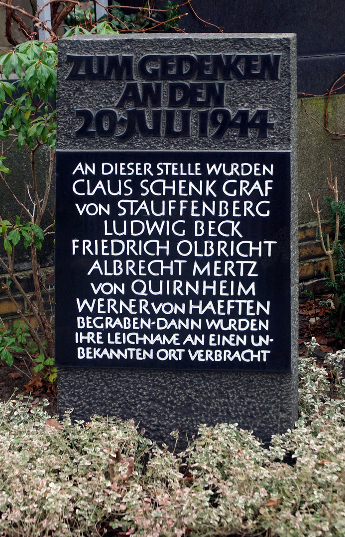 Die Attentäter des 20. Juli 1944 Foto & Bild | dokumentation, berlin, friedhof Bilder auf ...