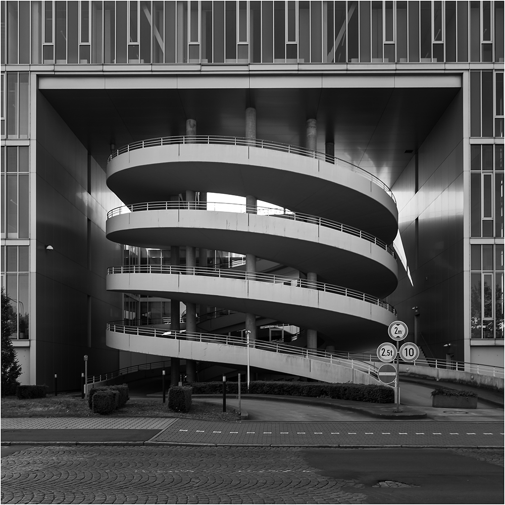 Die Auffahrt Foto & Bild | deutschland, europe, hessen Bilder auf ...