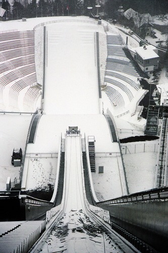 Die BERGISEL SCHANZE in Innsbruck Foto & Bild | sport, wintersport ...