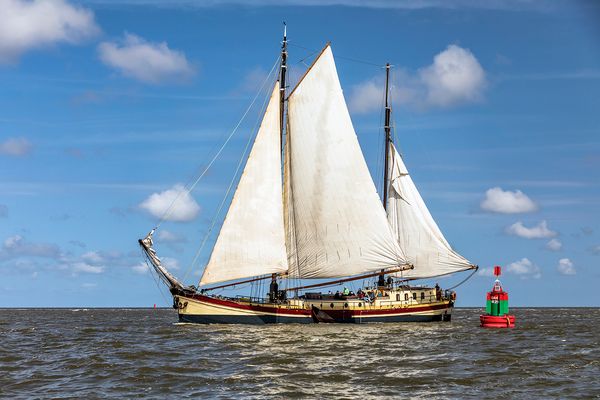 Unter Segeln Bilder & Fotos