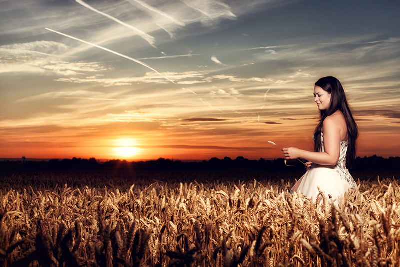 Die Braut im Kornfeld Foto & Bild | archiv - kritik am bild, kritik am bild, menschen Bilder auf ...