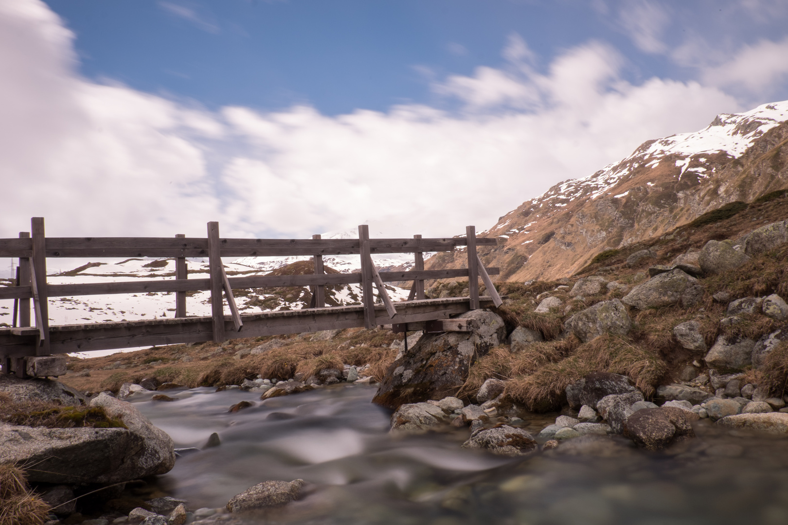 Die Brücke auf dem Julierpass Foto & Bild | landschaft, bach, fluss ...