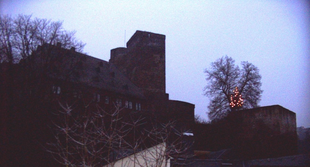 Die Burg Runkel heute... photo et image | deutschland, europe, hessen ...