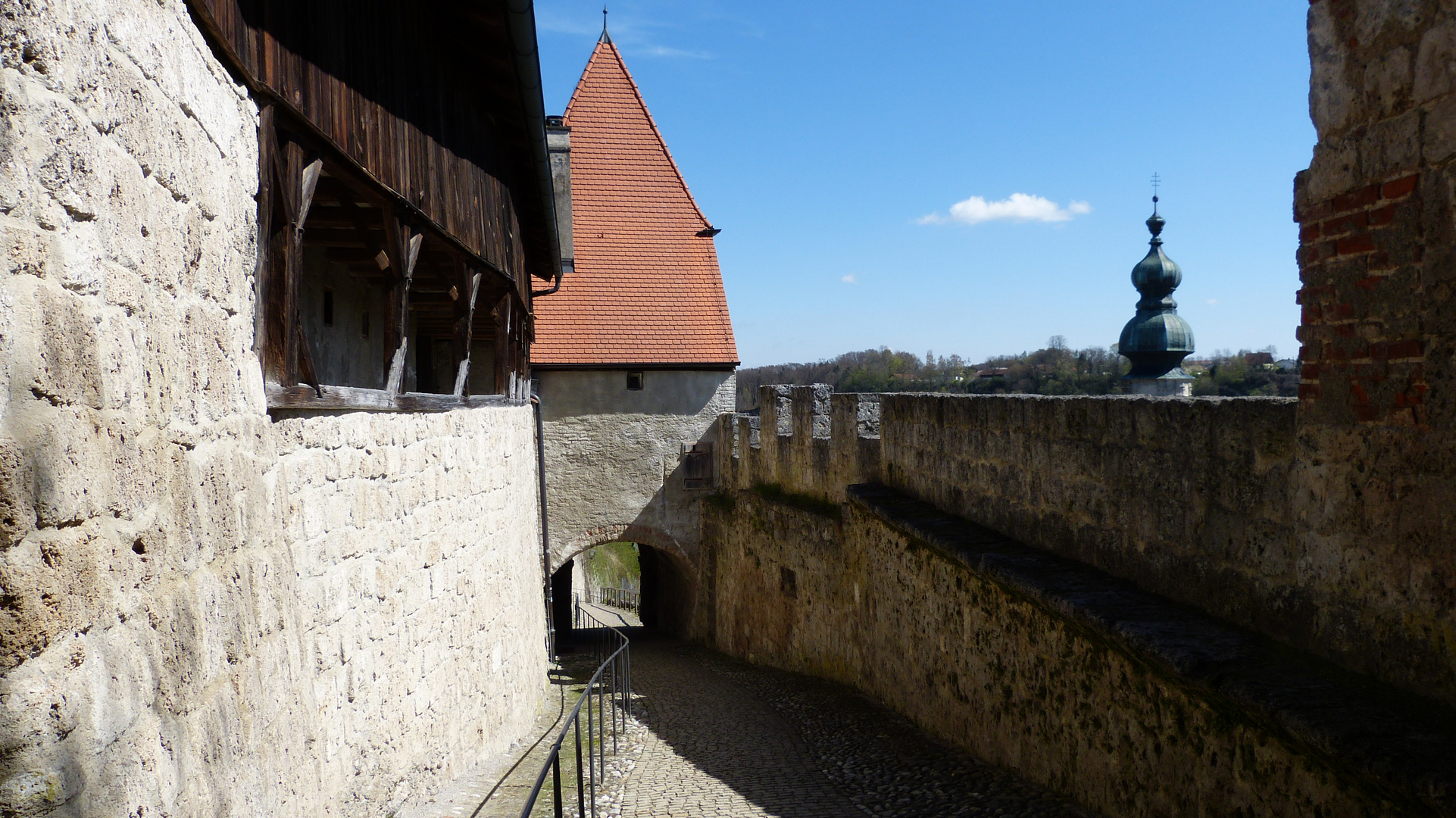 Die Burg zu Burghausen Foto & Bild | deutschland, europe, bayern Bilder ...