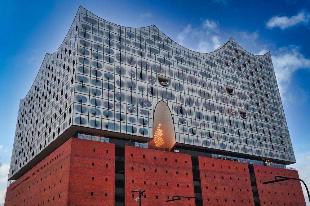 Die Elphi in Hamburg Foto & Bild | straße, landschaft, architektur ...