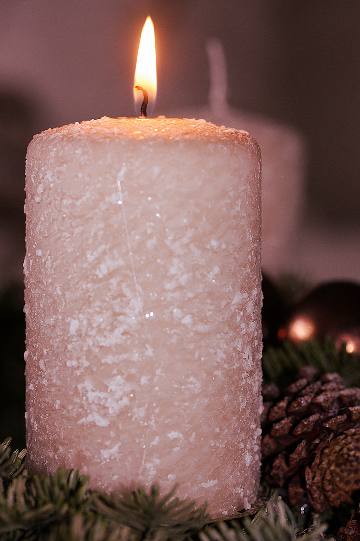 Die erste Kerze... Foto & Bild | gratulation und feiertage, weihnachten ...