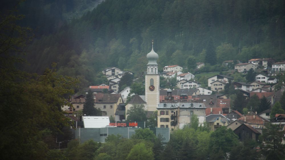Die evangelische Kirche von Thusis Foto & Bild | europe, schweiz ...