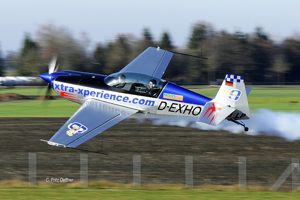 Die Extra 300 LP…. Foto & Bild | sport, flugsport, kunstflugmaschinen ...