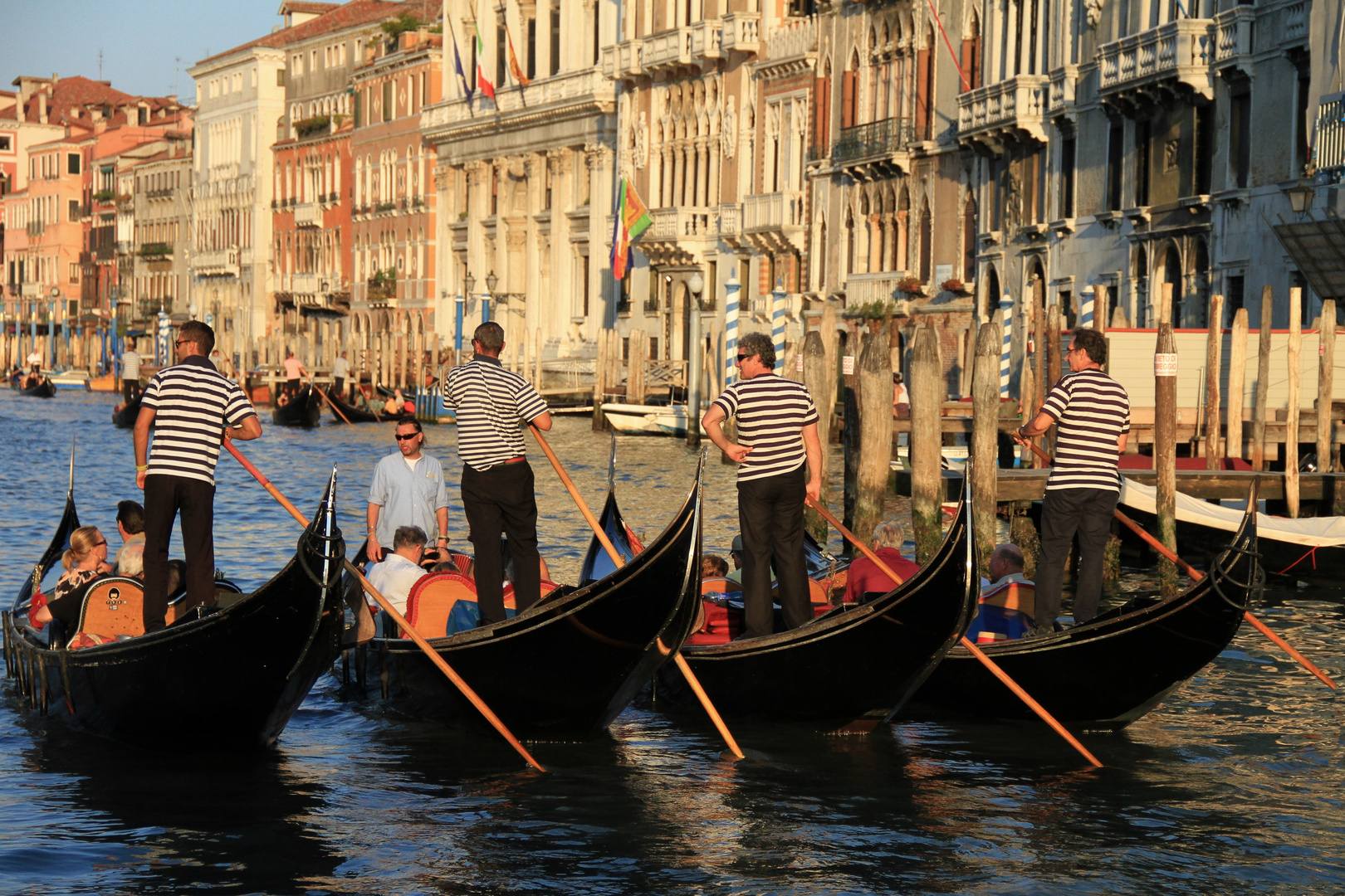 Die Gondeln von Venedig ... Foto & Bild | europe, italy, vatican city ...
