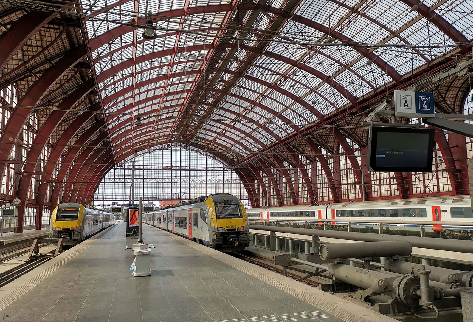 Die große Halle Foto & Bild | city, world, spezial Bilder auf fotocommunity