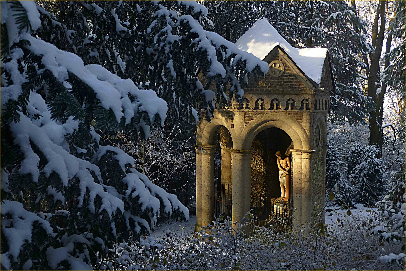 Die heiligen Orte zu Arenberg im Winterkleid Foto & Bild | motive ...