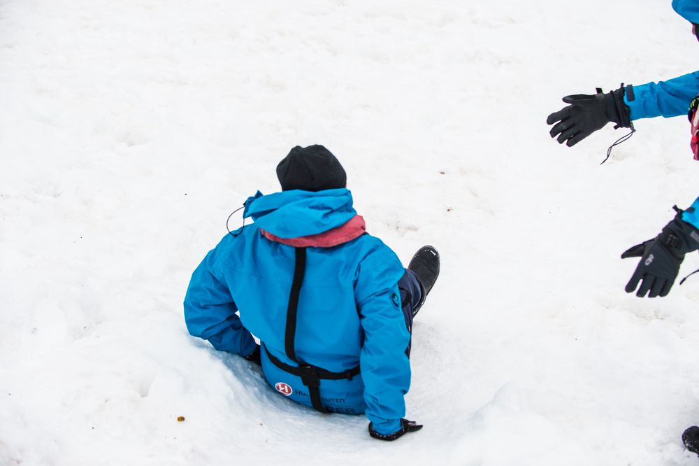 Die helfenden Hände. Foto & Bild | erwachsene, alltagsereignisse ...