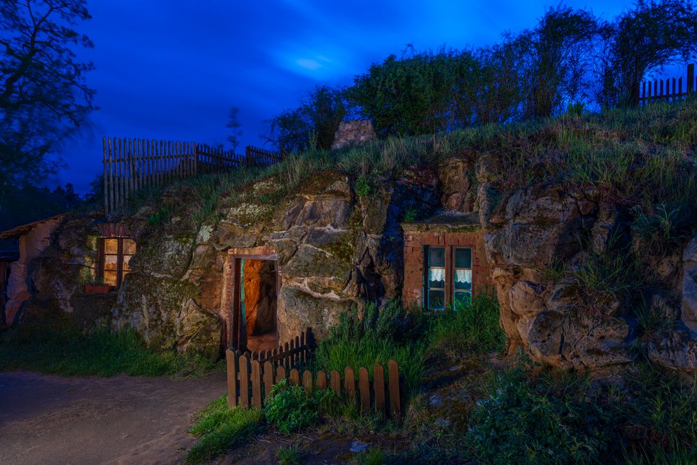 Die Höhlenwohnungen von Langenstein (2) Foto & Bild | architektur ...