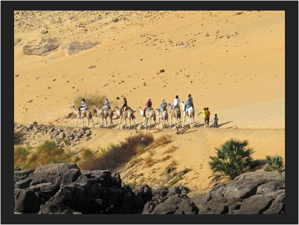 die Karawane zieht weiter dä Sultan hätt Doosch Foto & Bild | africa ...