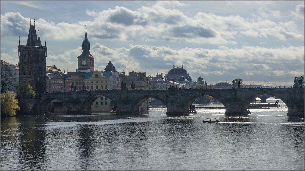 Die Karlsbrücke in Prag Foto & Bild | world, historisch, prag Bilder ...