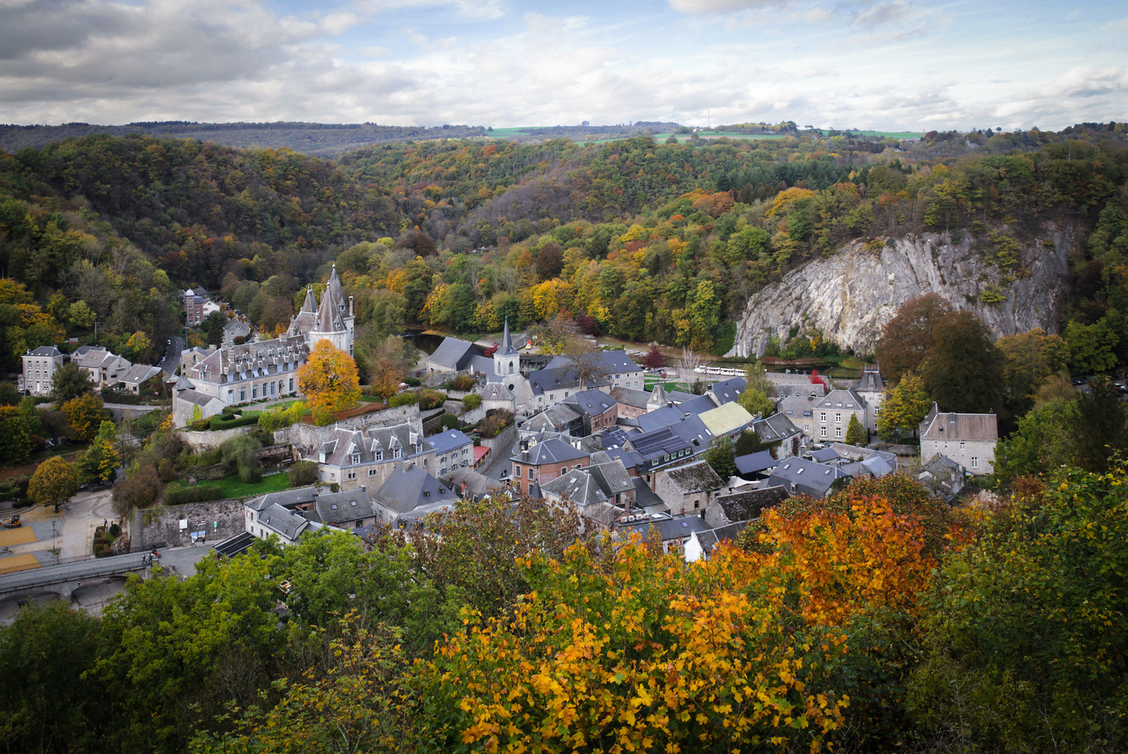Die kleinste Stadt der Welt . . . Foto & Bild | world, bäume, wolken ...