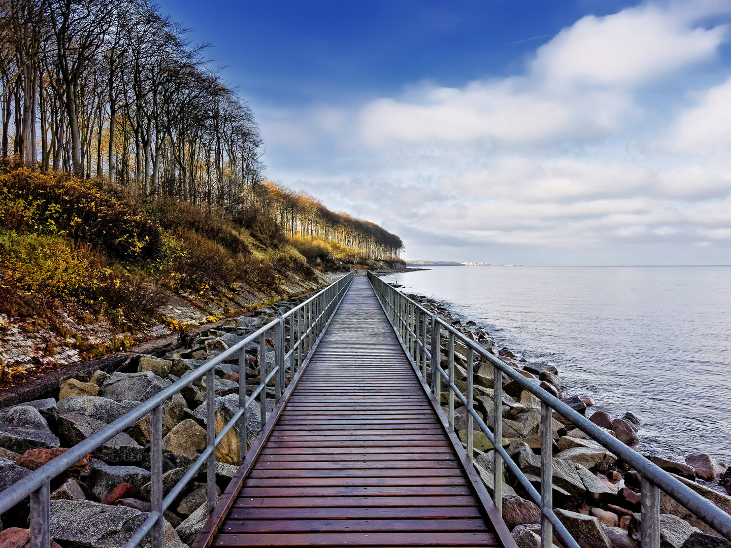 Die Küste entlang... Foto & Bild | world, steilküste, ostsee Bilder auf ...