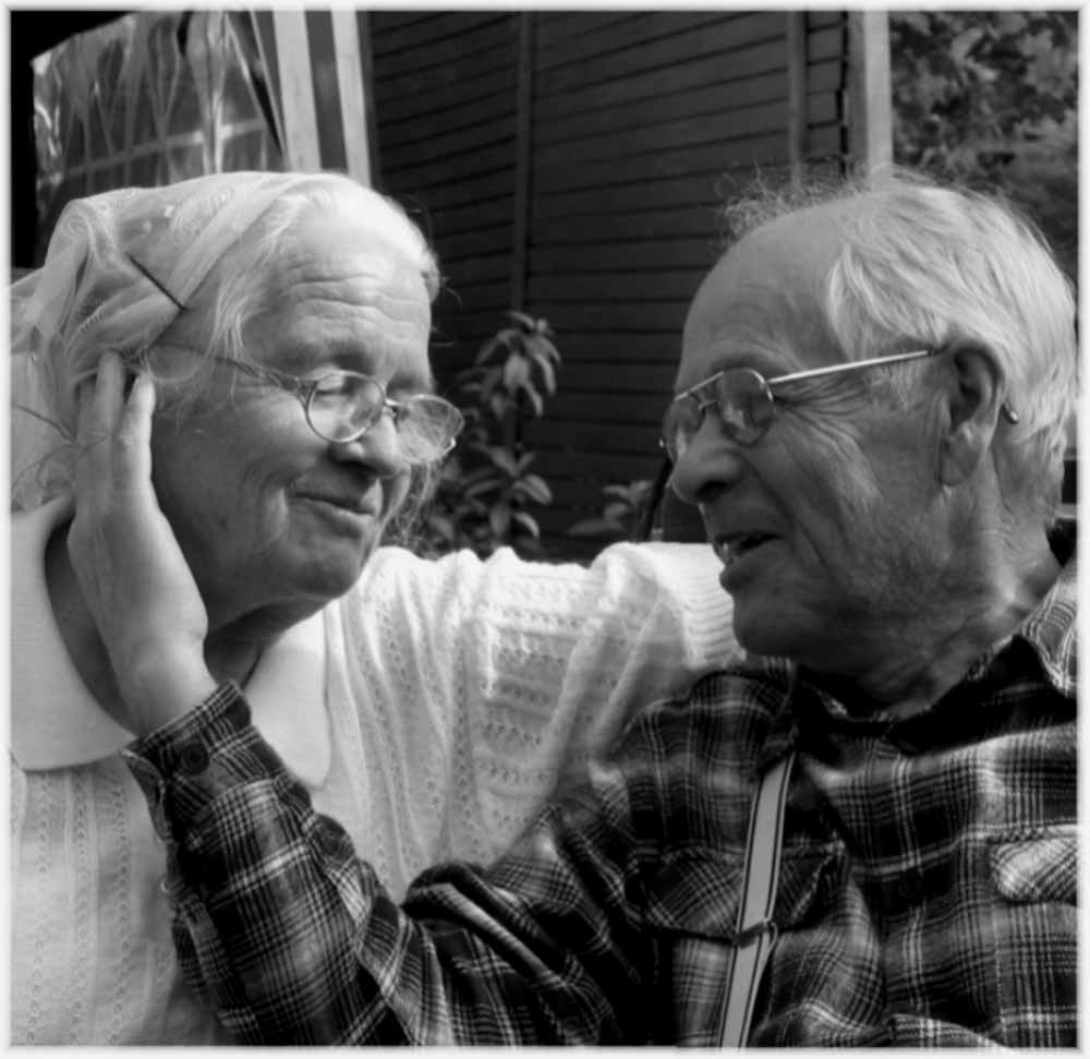 Die Liebe hört niemals auf... Foto & Bild | erwachsene menschen, paare, mehrere menschen Bilder ...