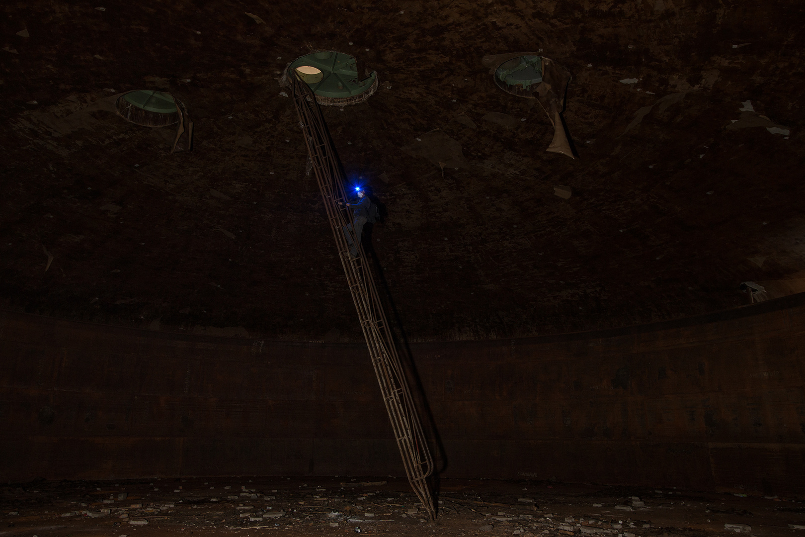 die Luke... Foto & Bild | marode, alt, marodes Bilder auf fotocommunity