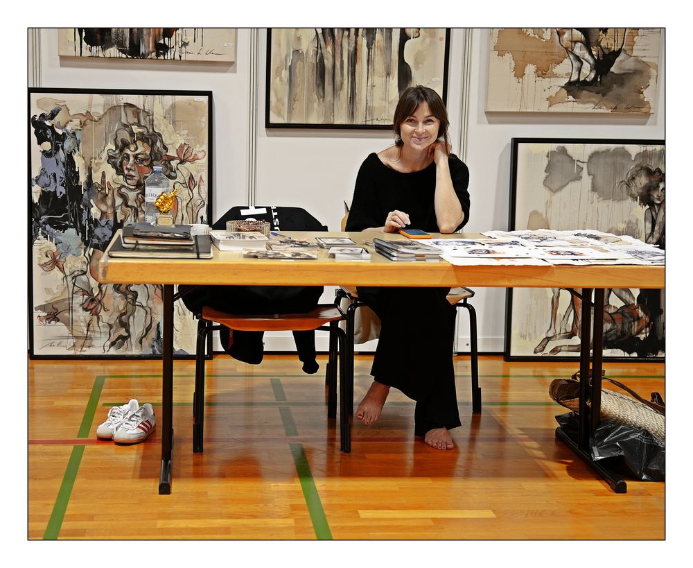 Die Malerin aus Bielefeld Foto & Bild | portrait, streetfotografie mit menschen, kunstfotografie ...