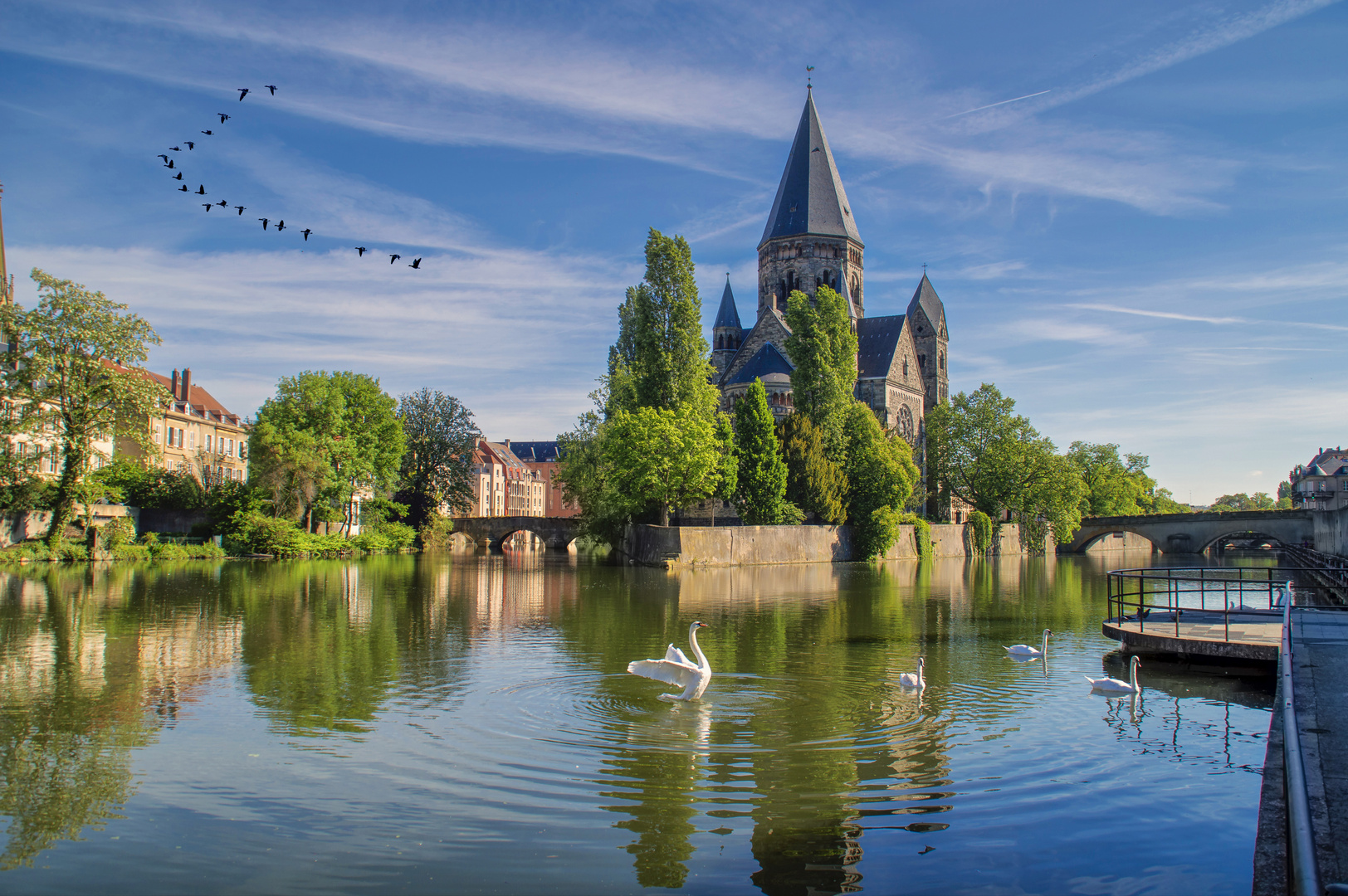 Die Mosel in Metz Foto & Bild | europe, france, wasser Bilder auf ...
