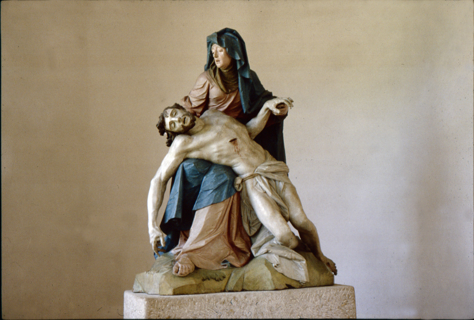 Die Nenninger Pietá von Franz Ignaz Günther Foto & Bild | reportage ...