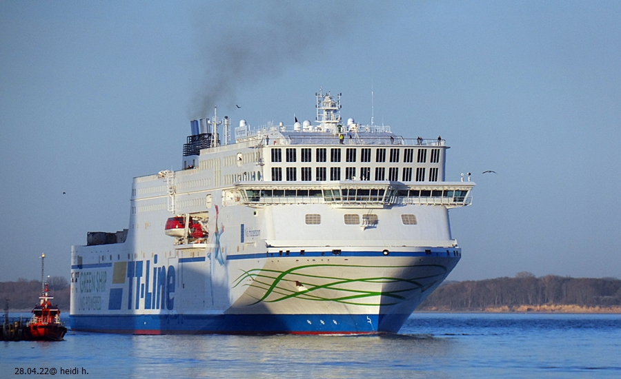 Die neue Nils Holgersson TT - Line Foto & Bild | world, menschen ...