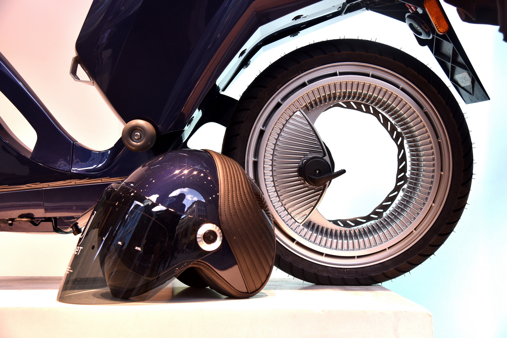 Die Neuerfindung des Rades Foto & Bild | street, spezial, stillleben ...