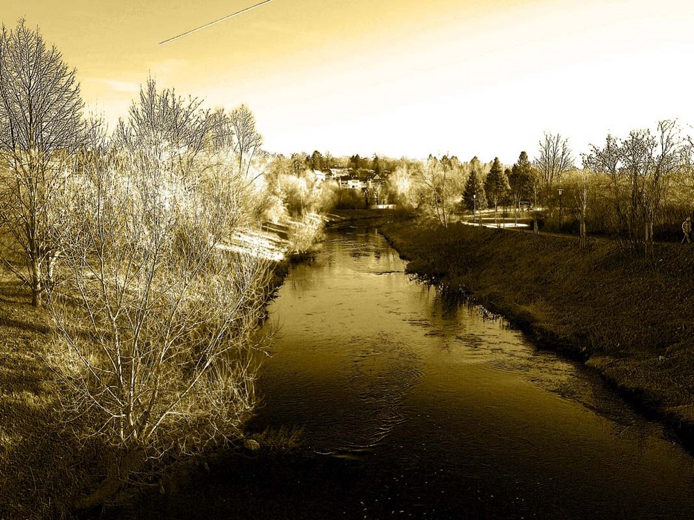 Die Nidda (Hessen) in spezieller Farbform Foto & Bild | landschaft ...