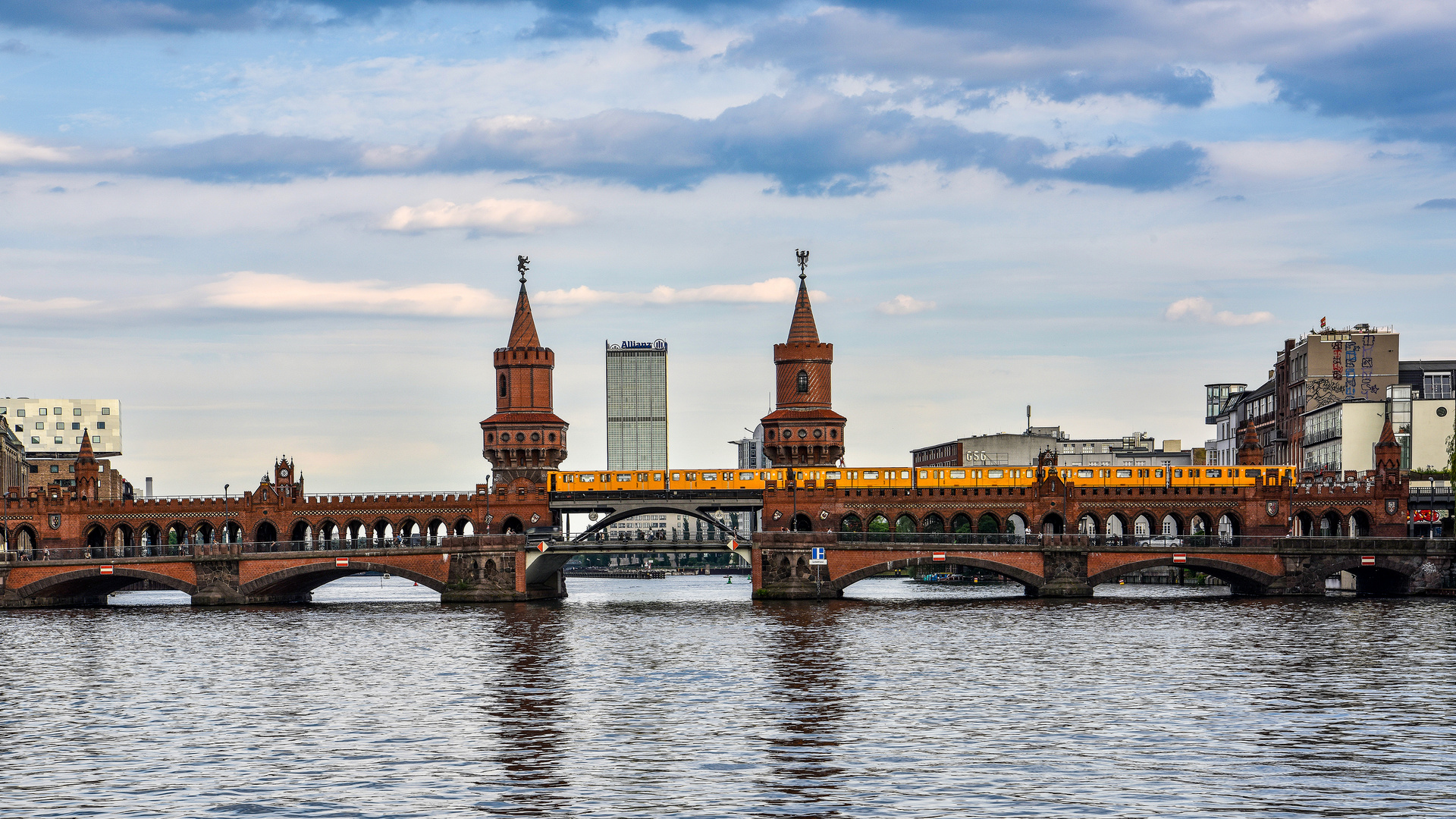 Die Oberbaumbrücke 01 Foto & Bild | world, dokumentation, berlin Bilder ...