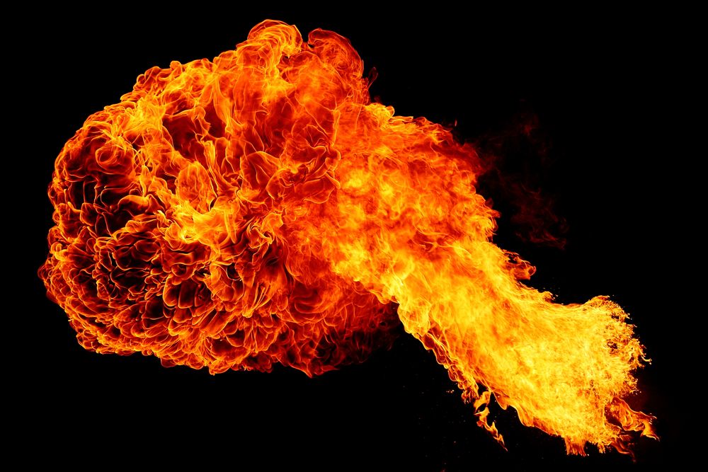 Die perfekte Flamme... Foto & Bild | die elemente, feuer, flamme Bilder ...
