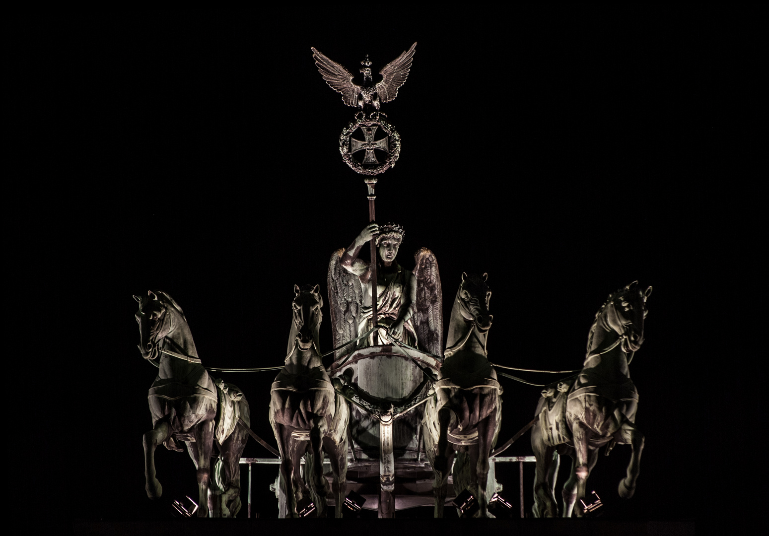 Die Quadriga - Brandenburger Tor Foto & Bild | architektur ...