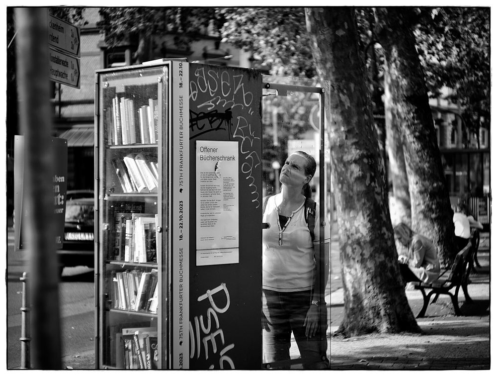 die Qual der Wahl Foto & Bild | erwachsene menschen, streetfotografie mit menschen, fotokunst ...