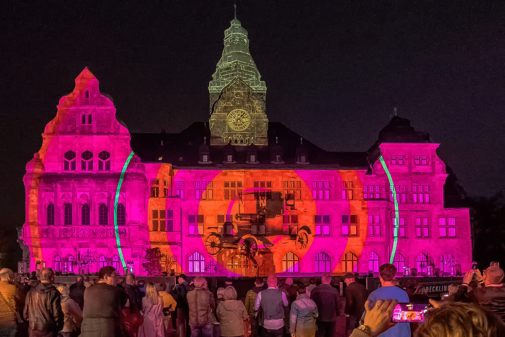 Die Rathaus-Show Foto & Bild | oktober, dokumentation, reportage Bilder ...