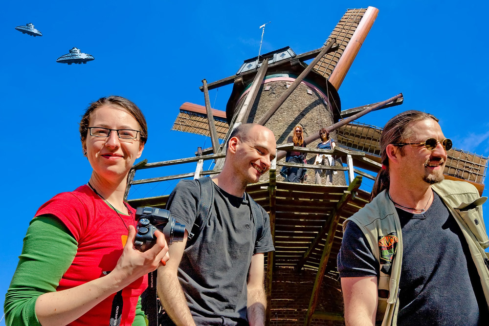 die Retter der Welt Foto & Bild | fotomontage, science fiction, digiart ...