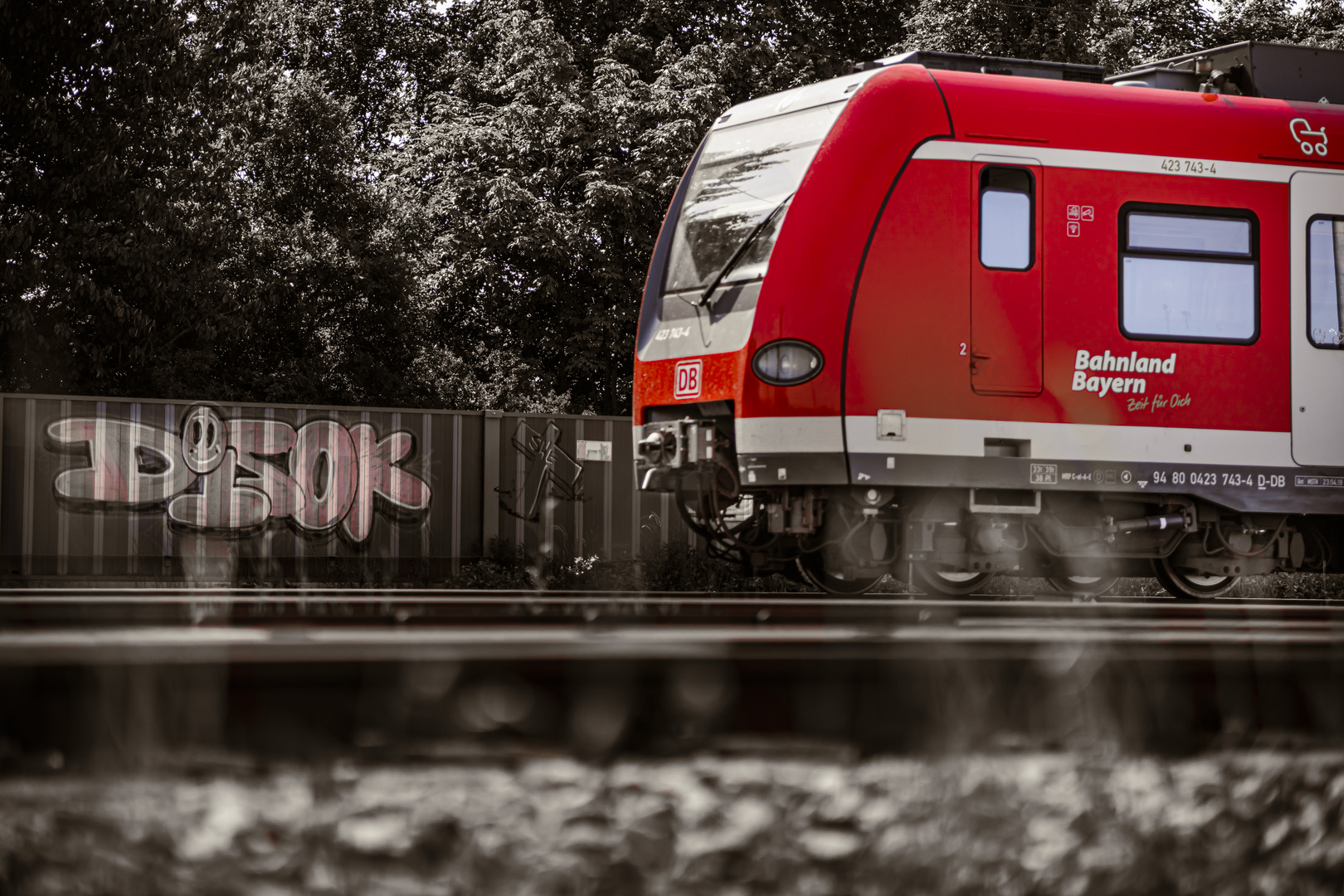 Die rote S-Bahn Foto & Bild | colorkey, bearbeitungs - techniken, fotos Bilder auf fotocommunity