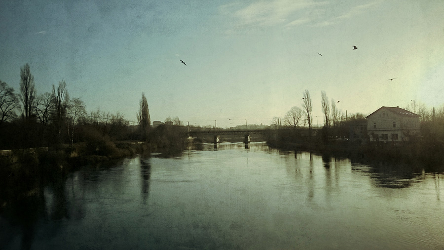 Die Ruhr in Essen-Steele, Bootshaus Ruhreck Foto & Bild | landschaft ...