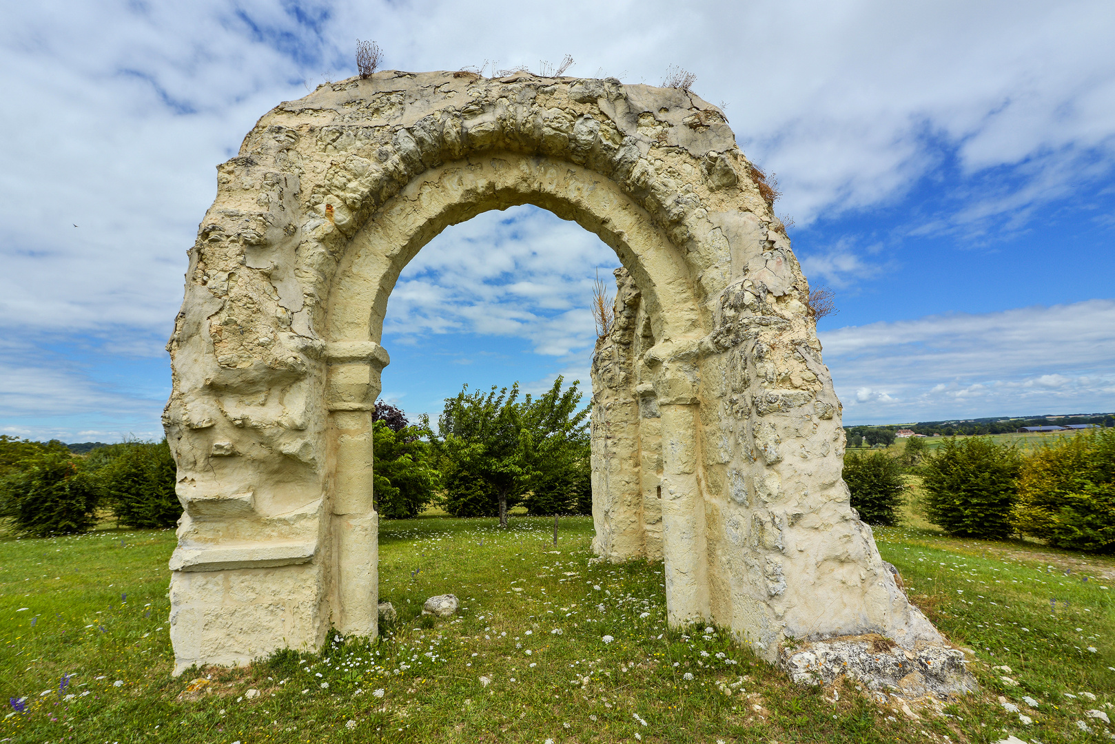 Die Ruine 02 Foto & Bild | architektur, europe, france Bilder auf ...