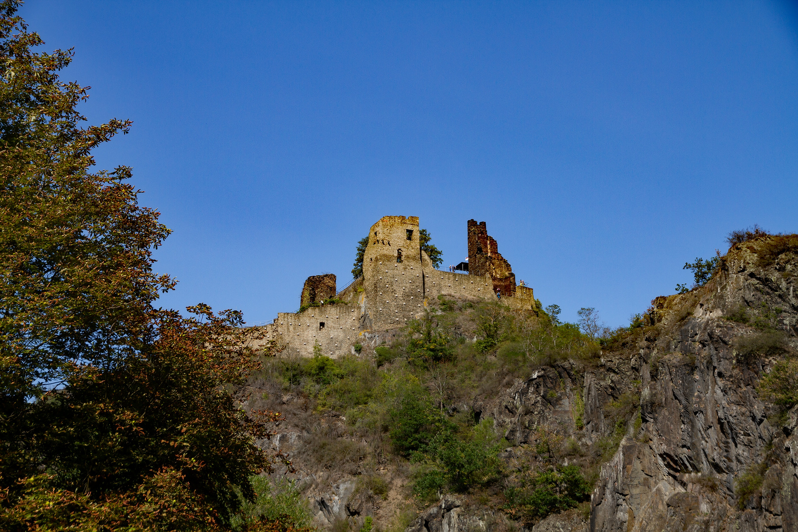 Die Ruine Burg Are Foto & Bild | architektur, ruine, motive Bilder auf ...