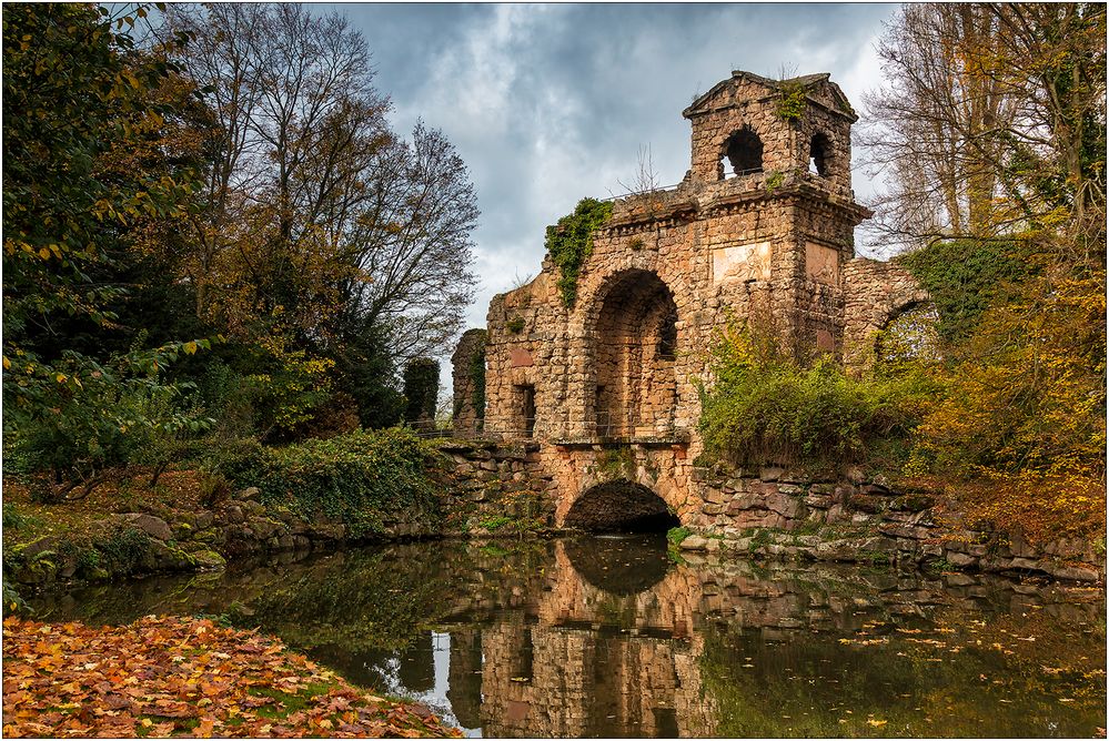 Die Ruine Foto & Bild | fotos, park, world Bilder auf fotocommunity