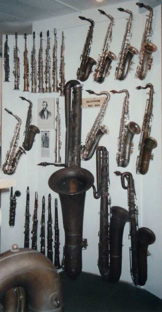 Die Saxophonfamilie mit Original Adolphe Sax Saxophon Foto & Bild ...