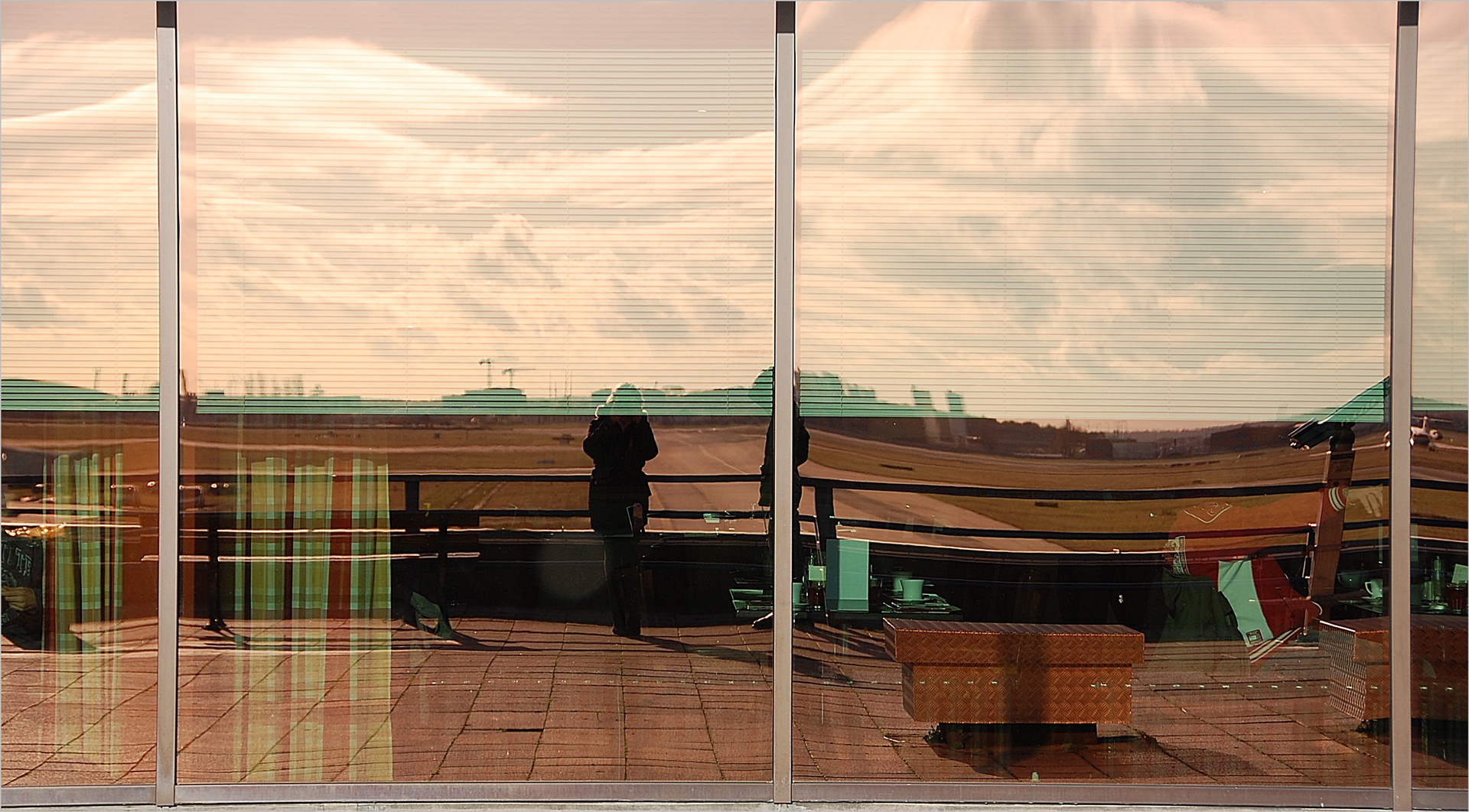 die Scheibe Foto & Bild | spezial, gespiegelt, flugplatz Bilder auf ...